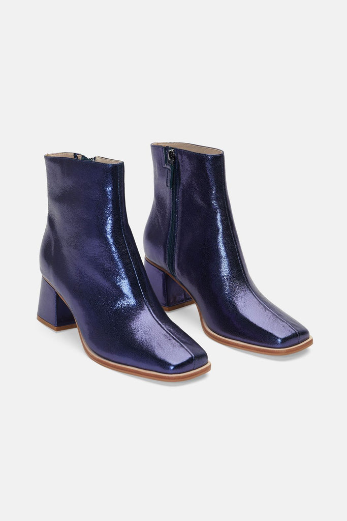 Sadie Boot Navy – Gorman NZ
